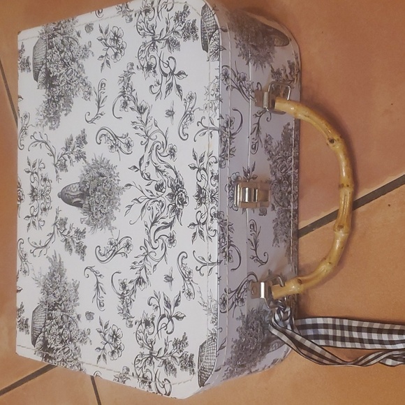 Lady Jayne | Storage & Organization | Vintage Decorative Black White ...